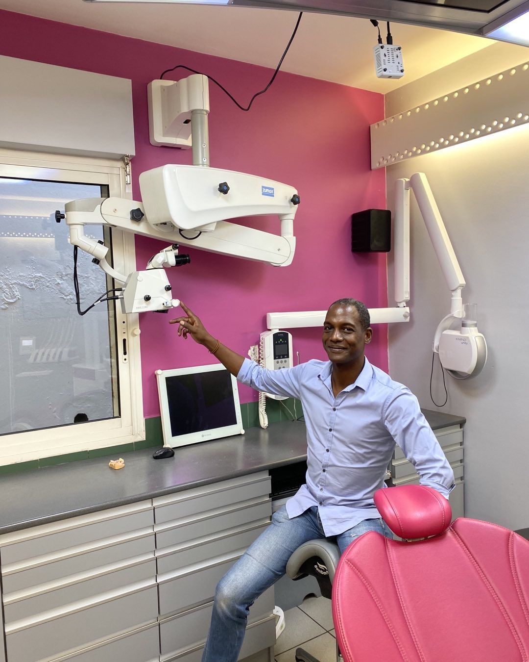 Microscopes – Diffusion Laser et Technology